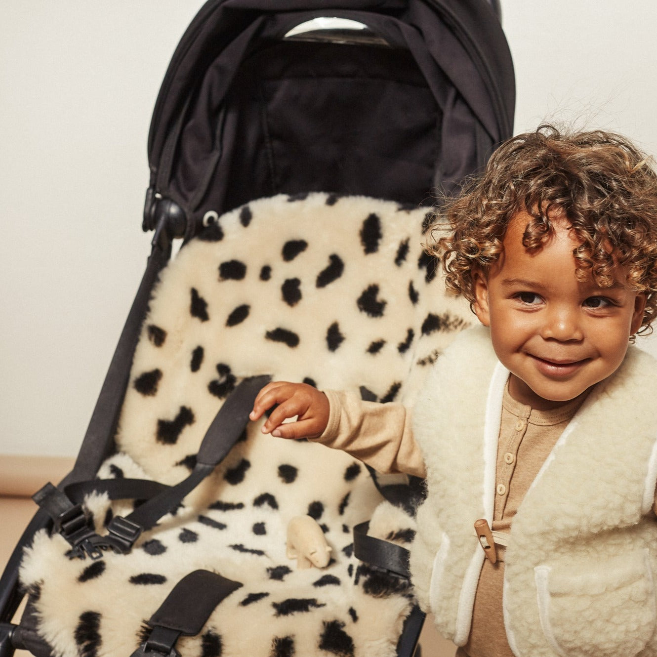 Baby Sheepskin Snuggler Cot Liner Dalmation Dot - Binibamba